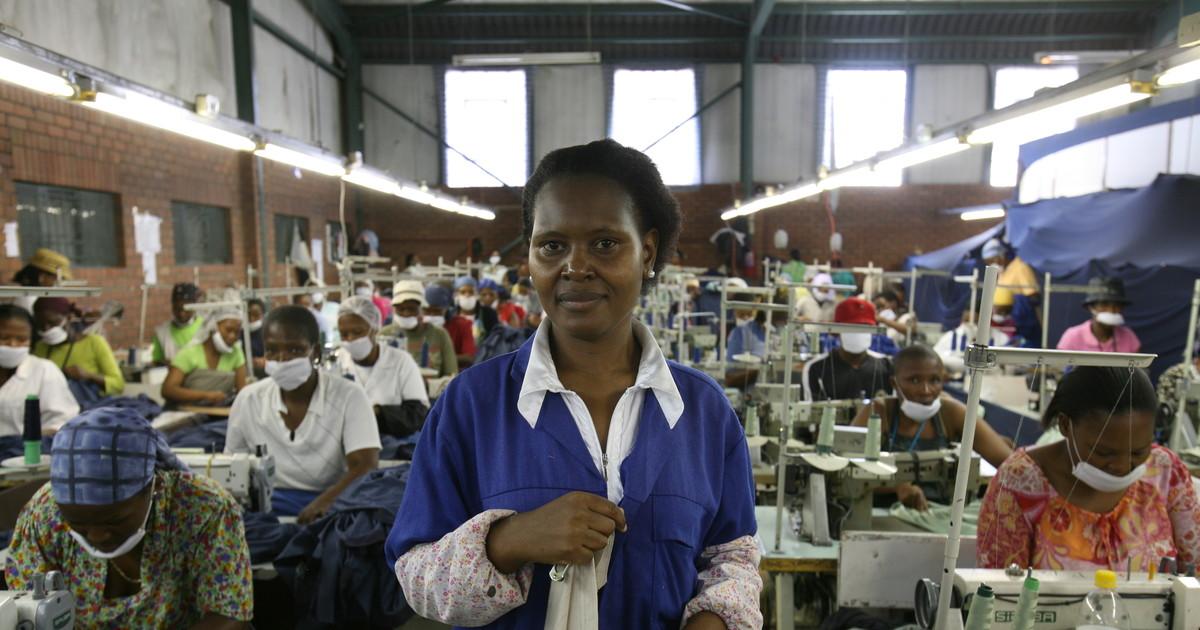 Transforming 'work': Linking women's economic empowerment and public ...